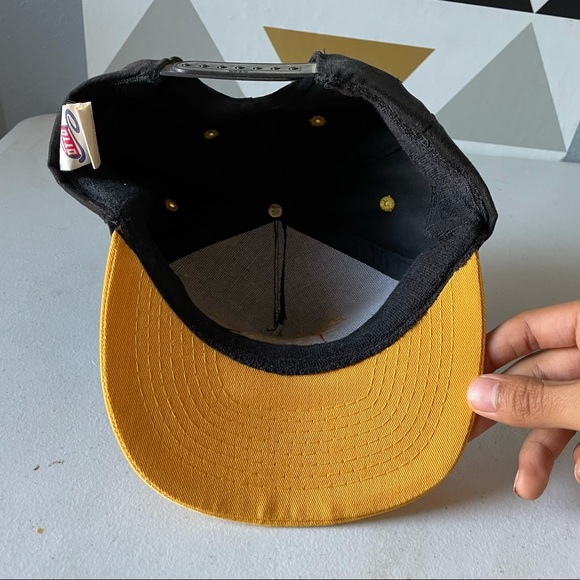 Vintage | Accessories | Vintage Black And Yellow Snapback Hat | Poshmark
